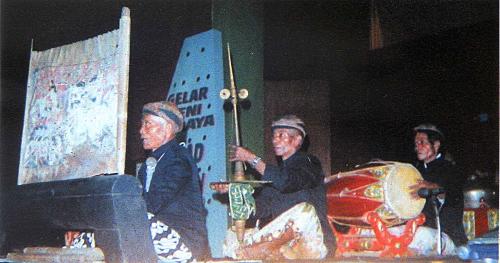 Wayang Beber, Wayang Tertua di Indonesia - Metrum